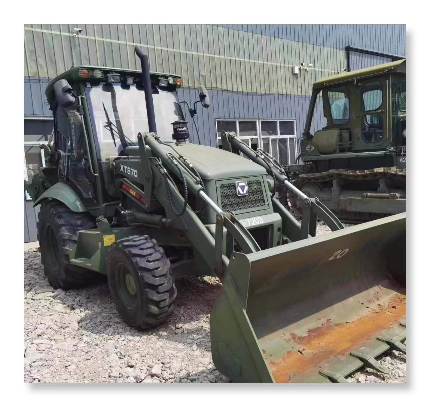 Used Backhoe Loader Xt870 High Quality And Low Price In Good Condition ...