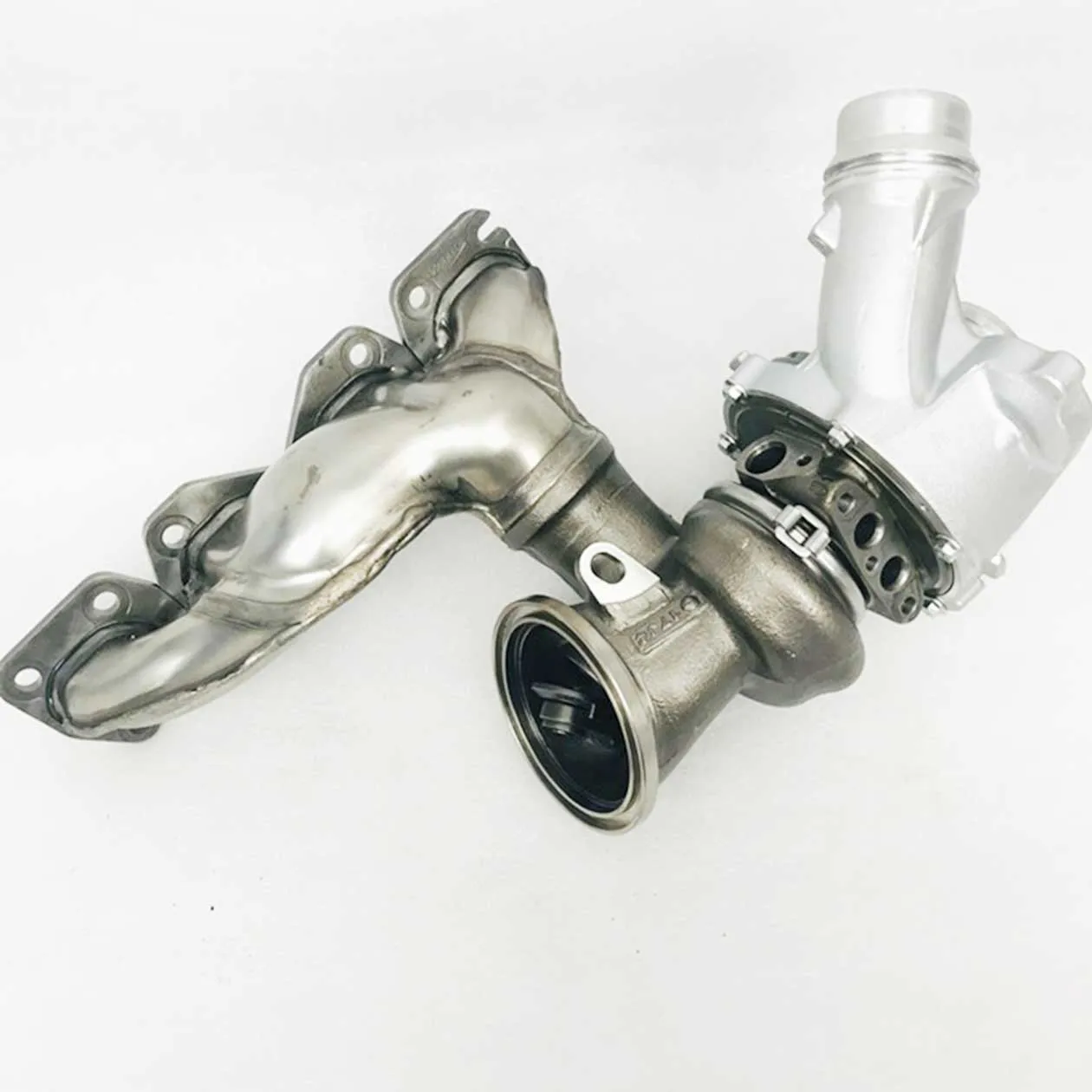 MGT1549ZDL 涡轮增压器 适用于宝马 F20 F21 F30 11627643719 820021 11627645758 ...