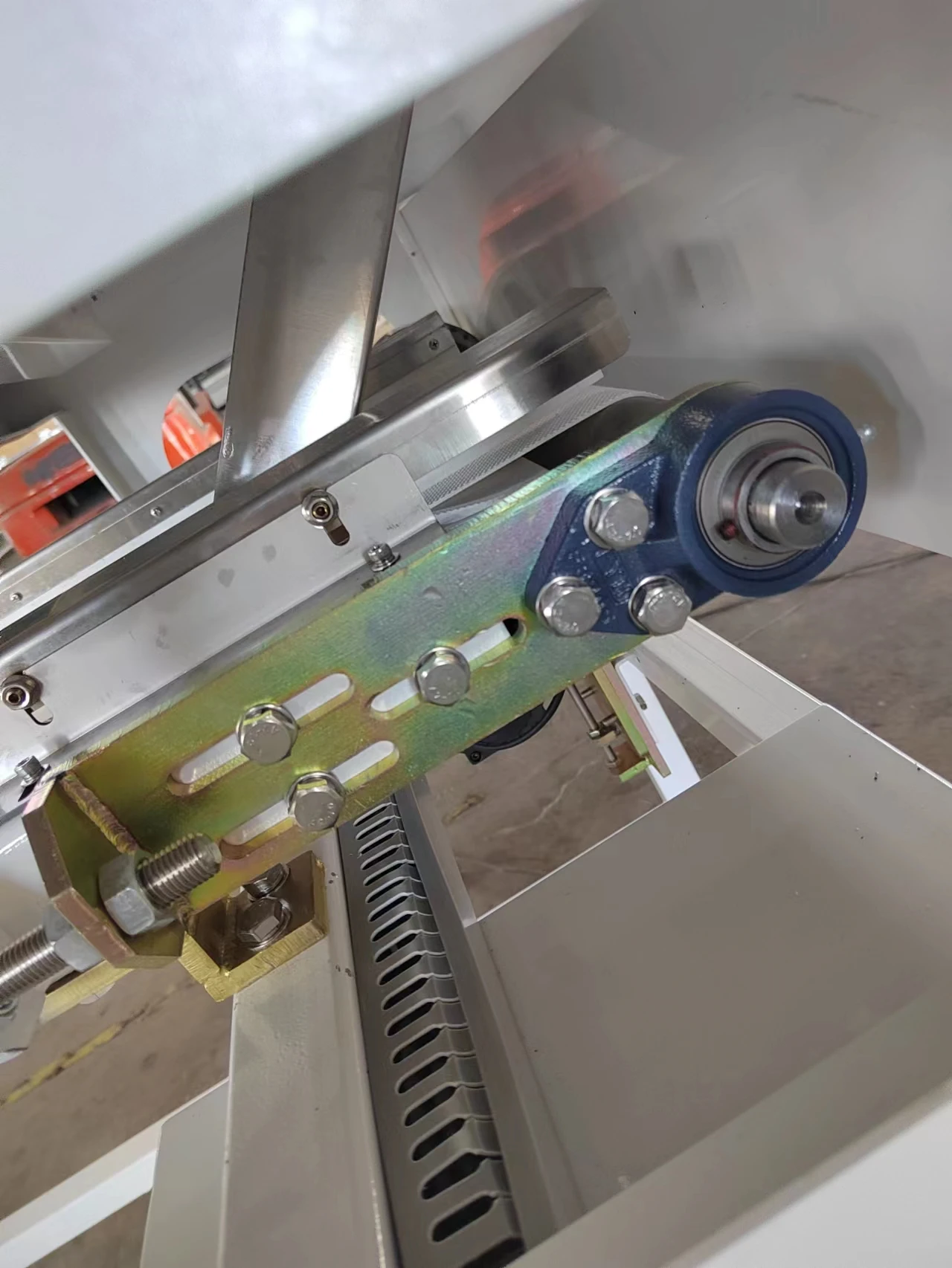 Italy Hazelnut Optical Selector - Precision Sorting Machine