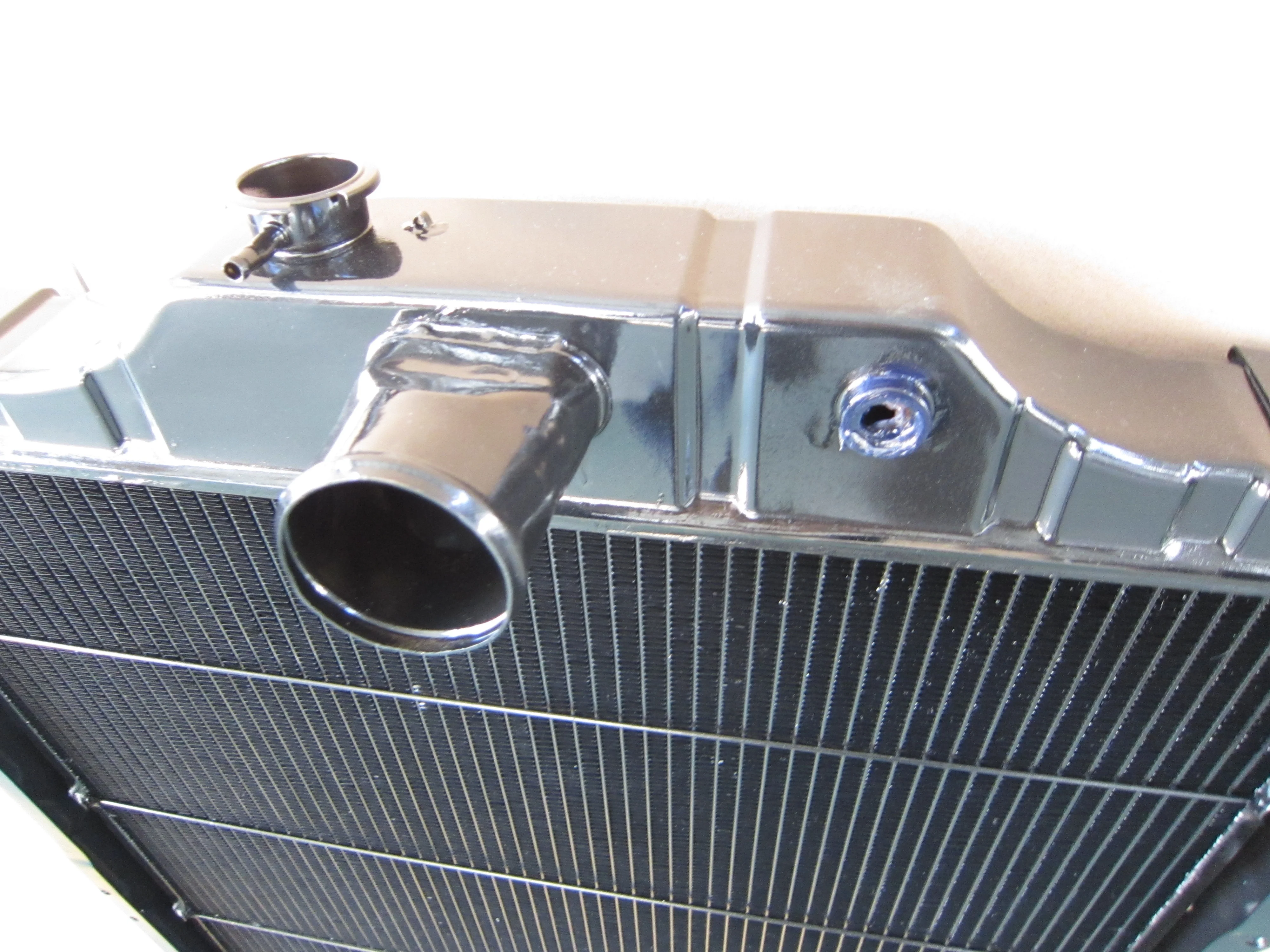 Auto Parts Cooling System Truck Radiator for Mitsubishi