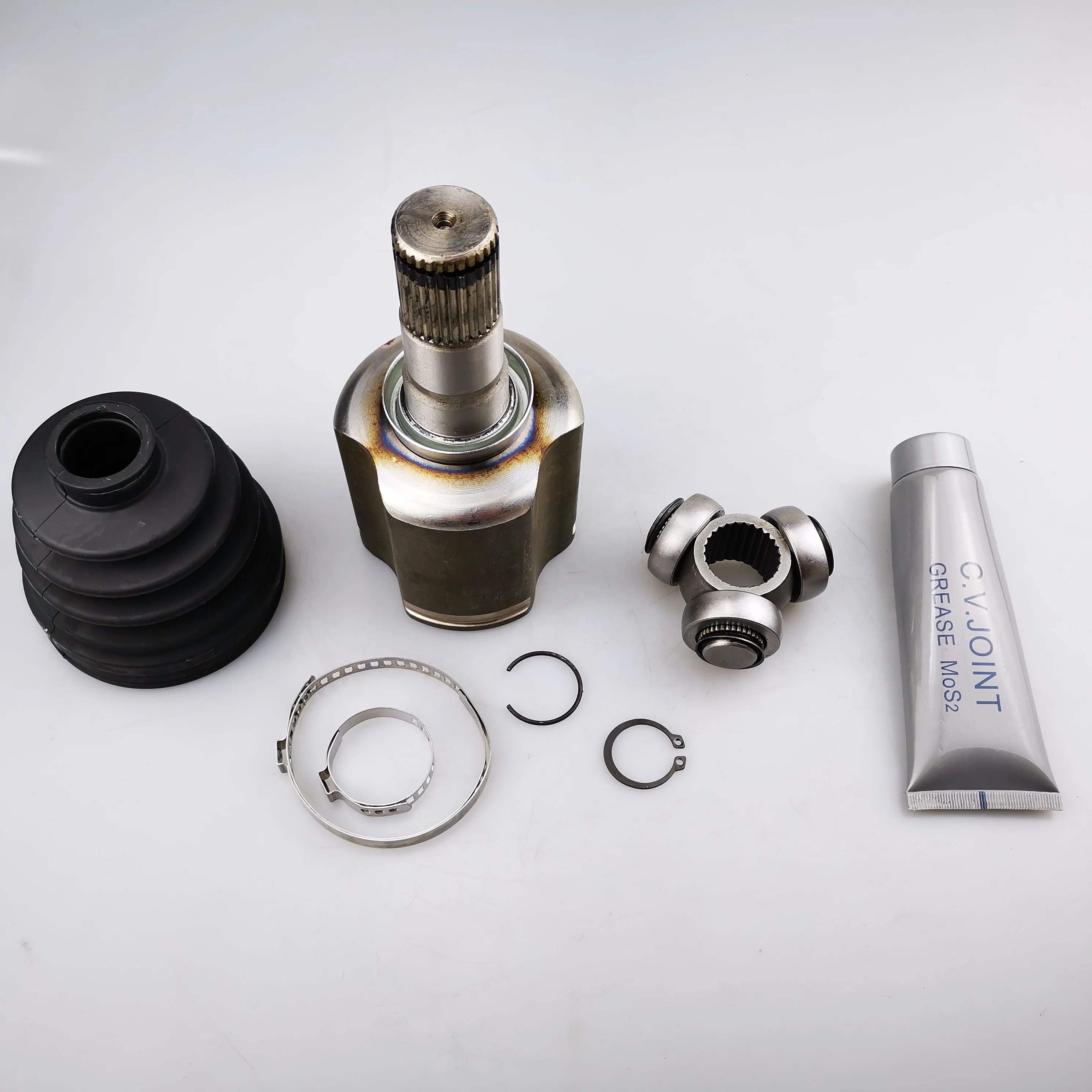 SAIC MAXUS V80 Three Pin Universal Joint Repair Kit