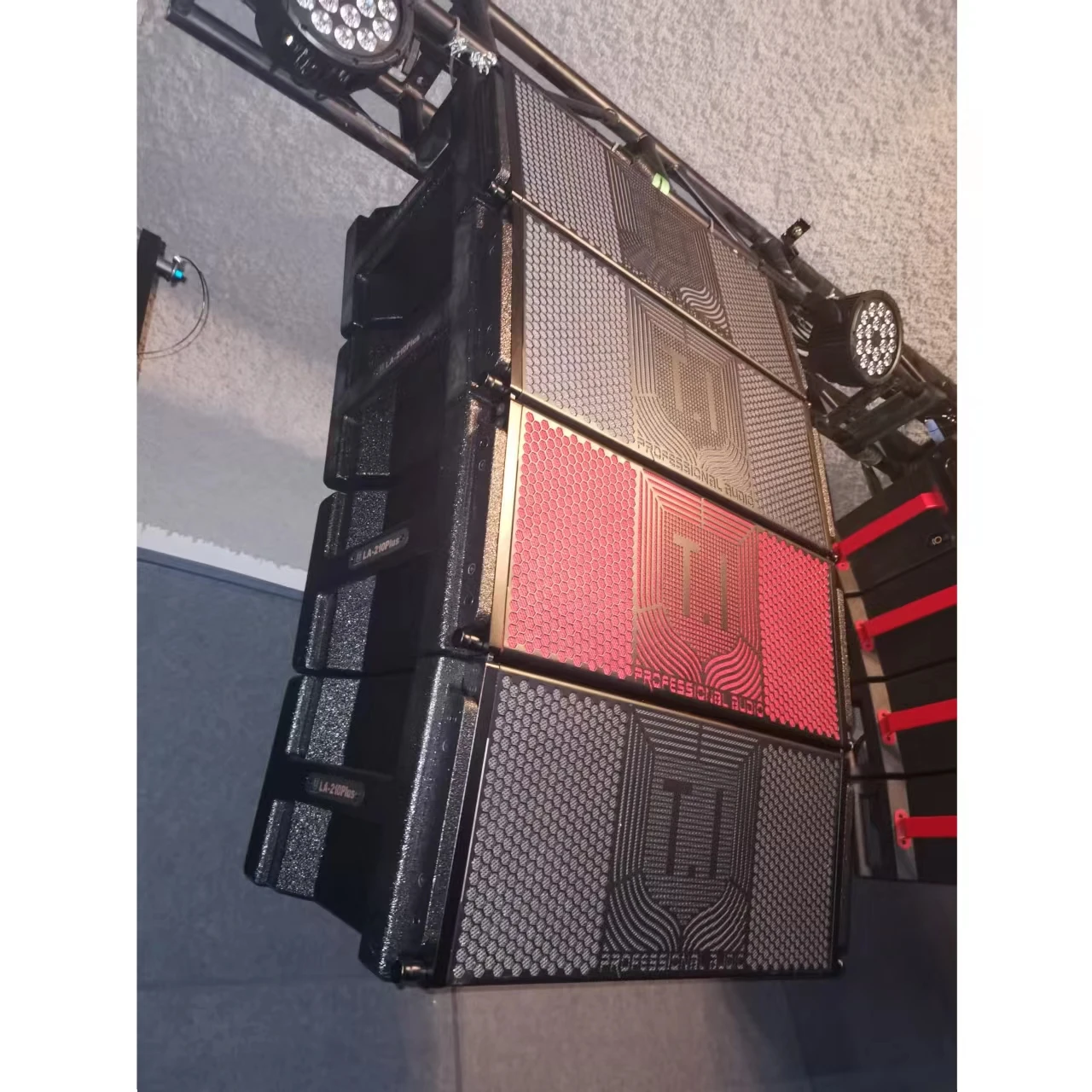 LA-210 Line Array Music Equipment - Double 12" Subwoofers