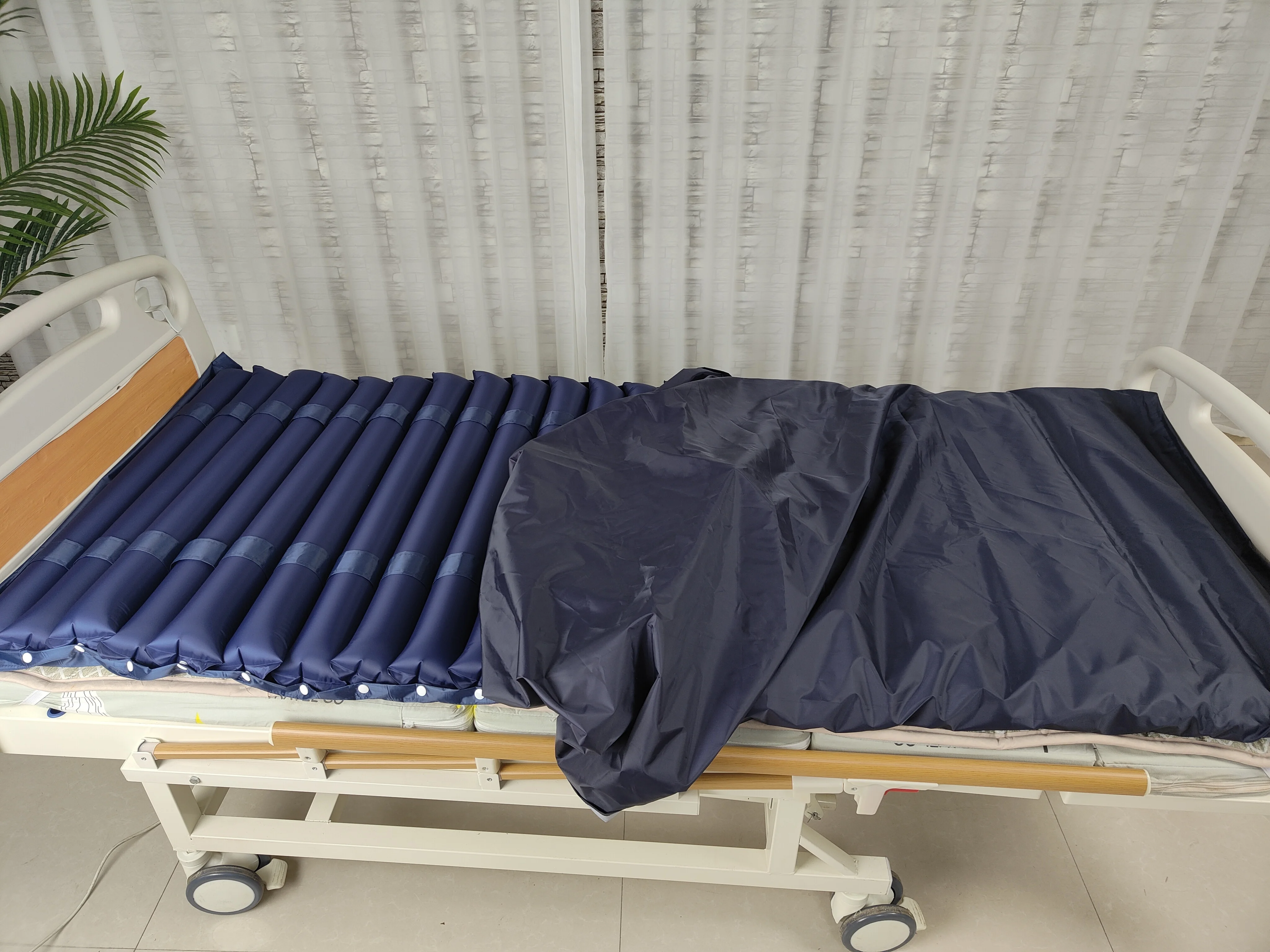 Medical Anti Bedsore Inflatable Anti-decubitus Air Mattress Alternating ...