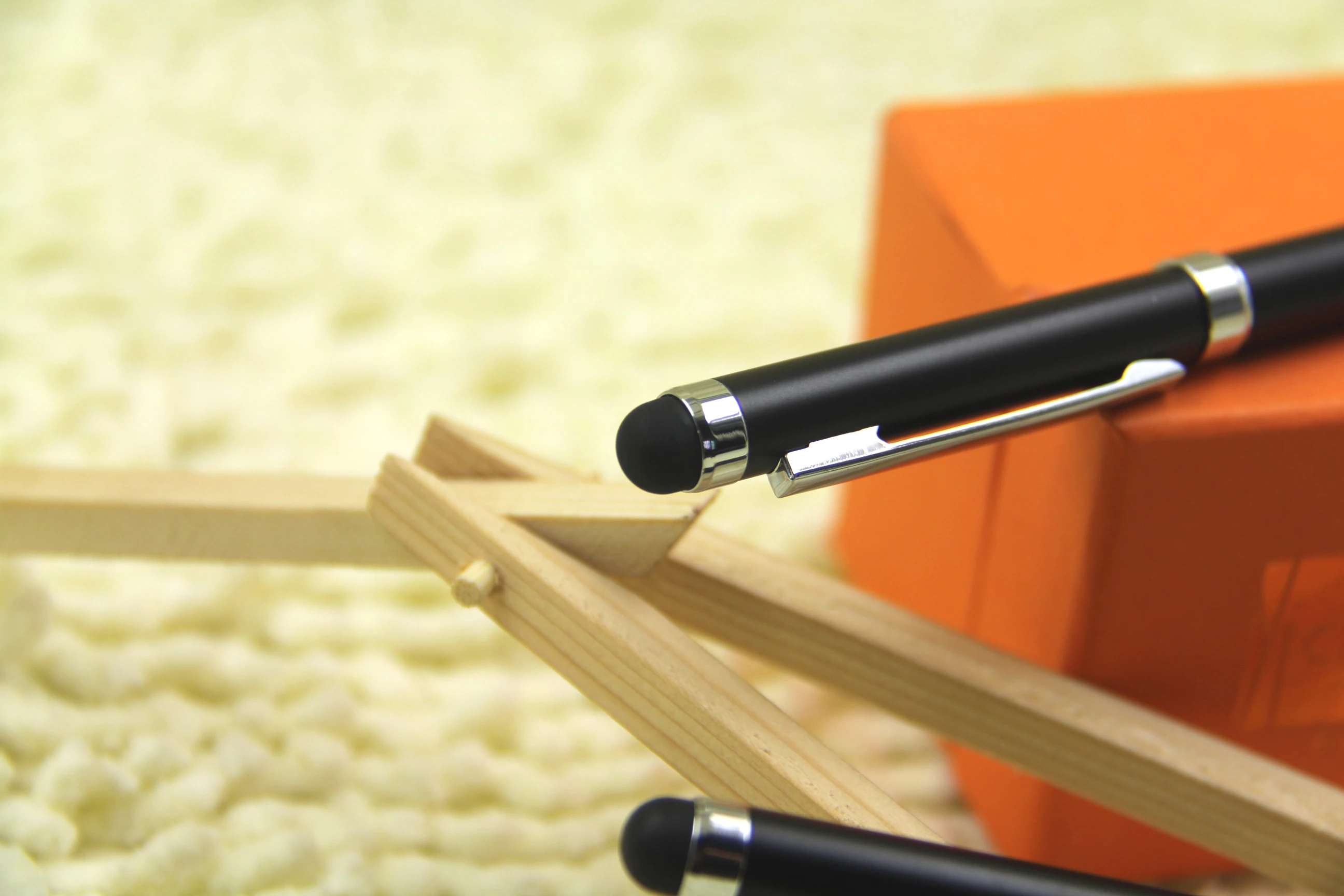 Classical Black Metal Touch Stylus Ballpoint Pen for Hotels