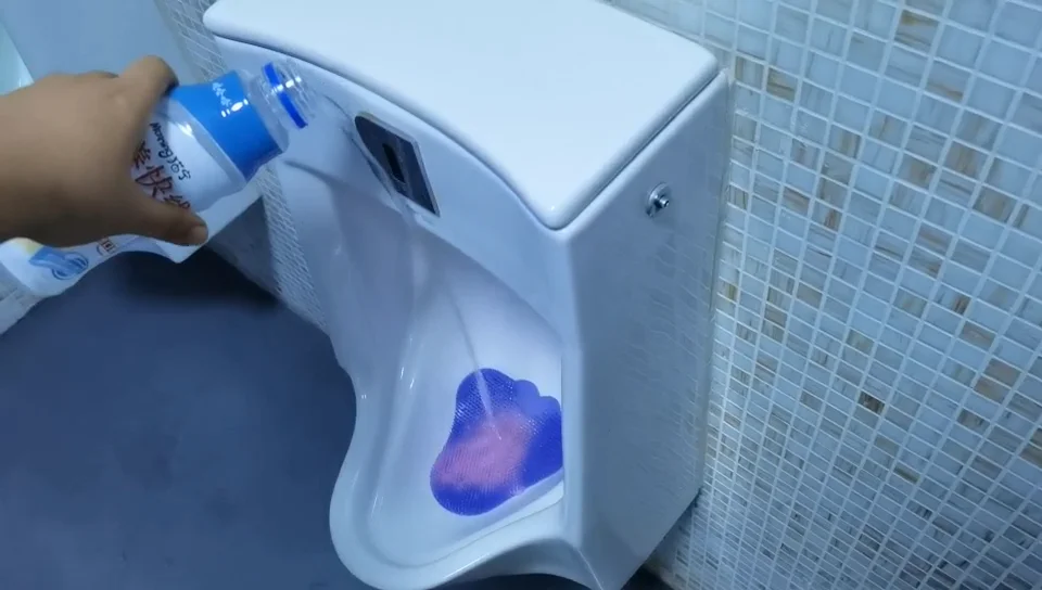 Customized Triangle Urinal Screen Mat For Man Toilet Change Color In ...