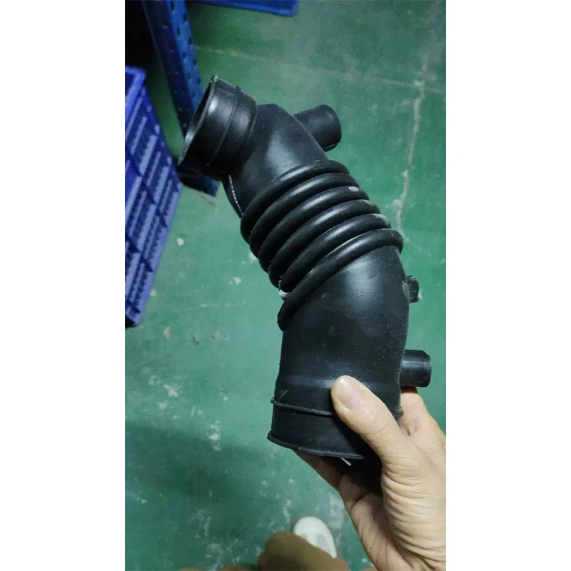 Customized Air Filter Intake Hose for Toyota - 17881-54670