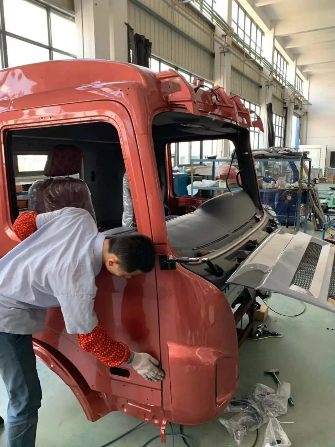 ISUZU Truck Cabins - Durable and Versatile Solutions