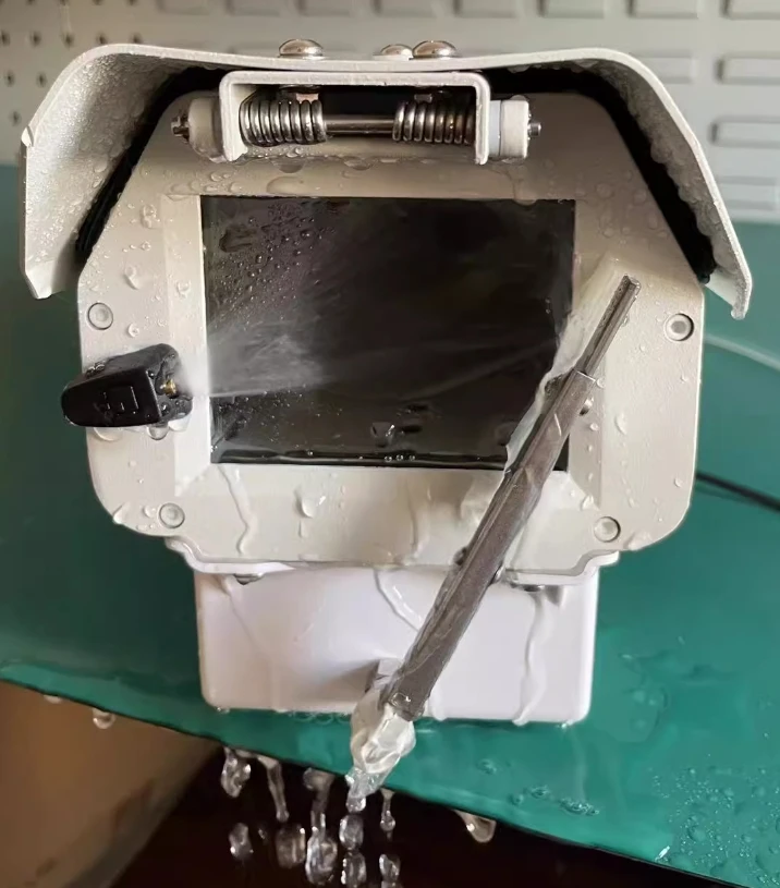 Outdoor IP66 Large Camera Housing With Water tank Cleaning Wiper ...