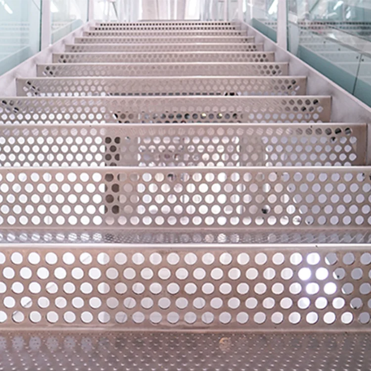 Non-slip Galvanized Microporous Perforated Metal Stairs Tread Mesh ...
