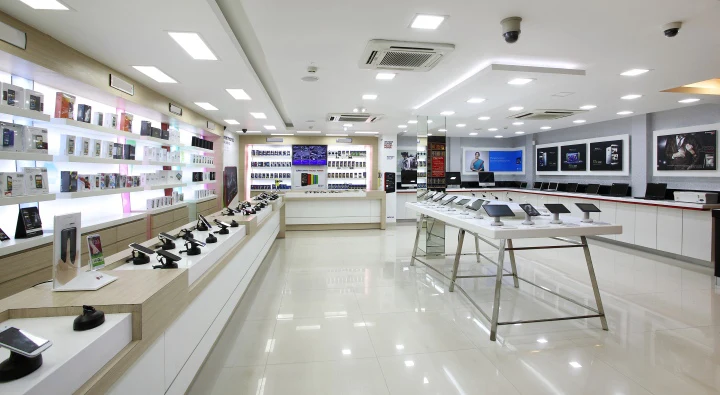 Diseño Interior Profesional para Tiendas de Computadoras, Muebles para ...