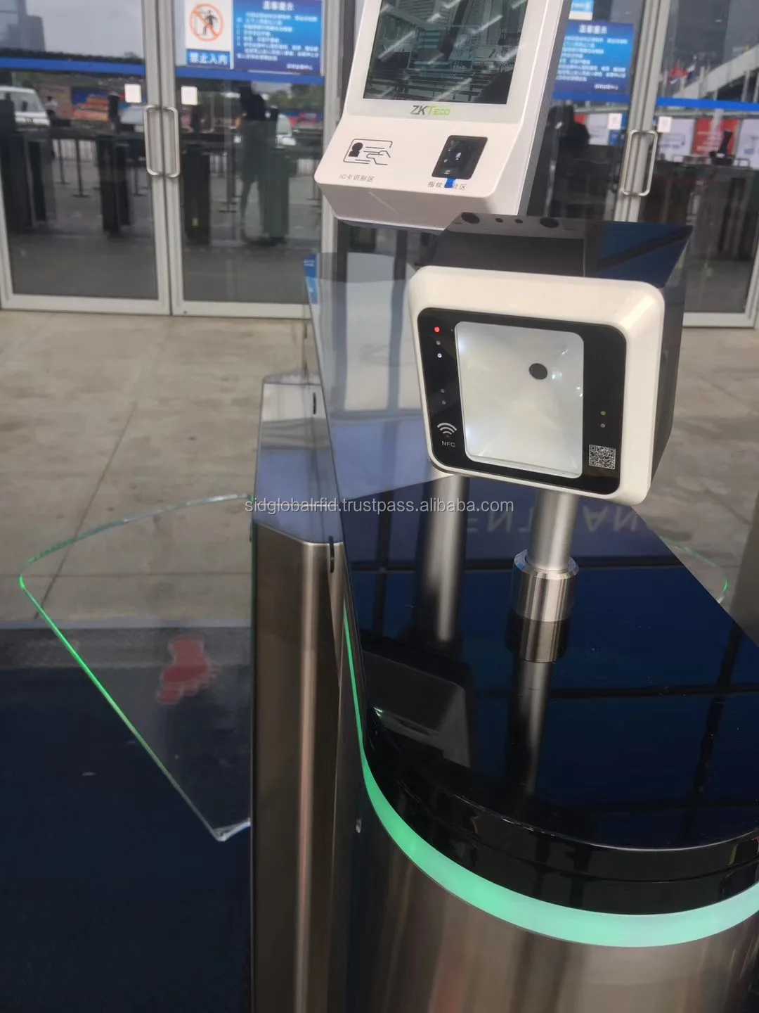 R400 QR Code Access Control Reader - Support NFC & Wiegand