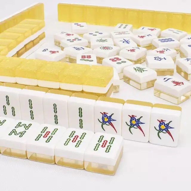 Acrylic Mahjong Tiles - Traveling Set with Aluminum Suitcase