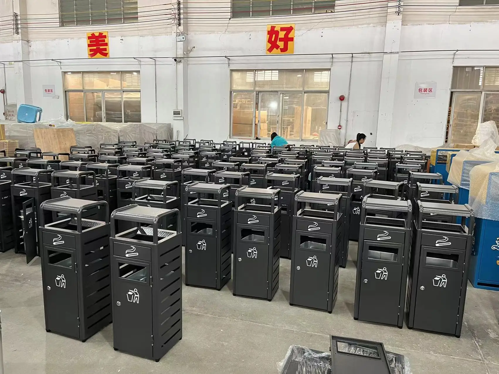 Customized Brown Single Barrel Waste Bins Outdoor Usage For The Street ...