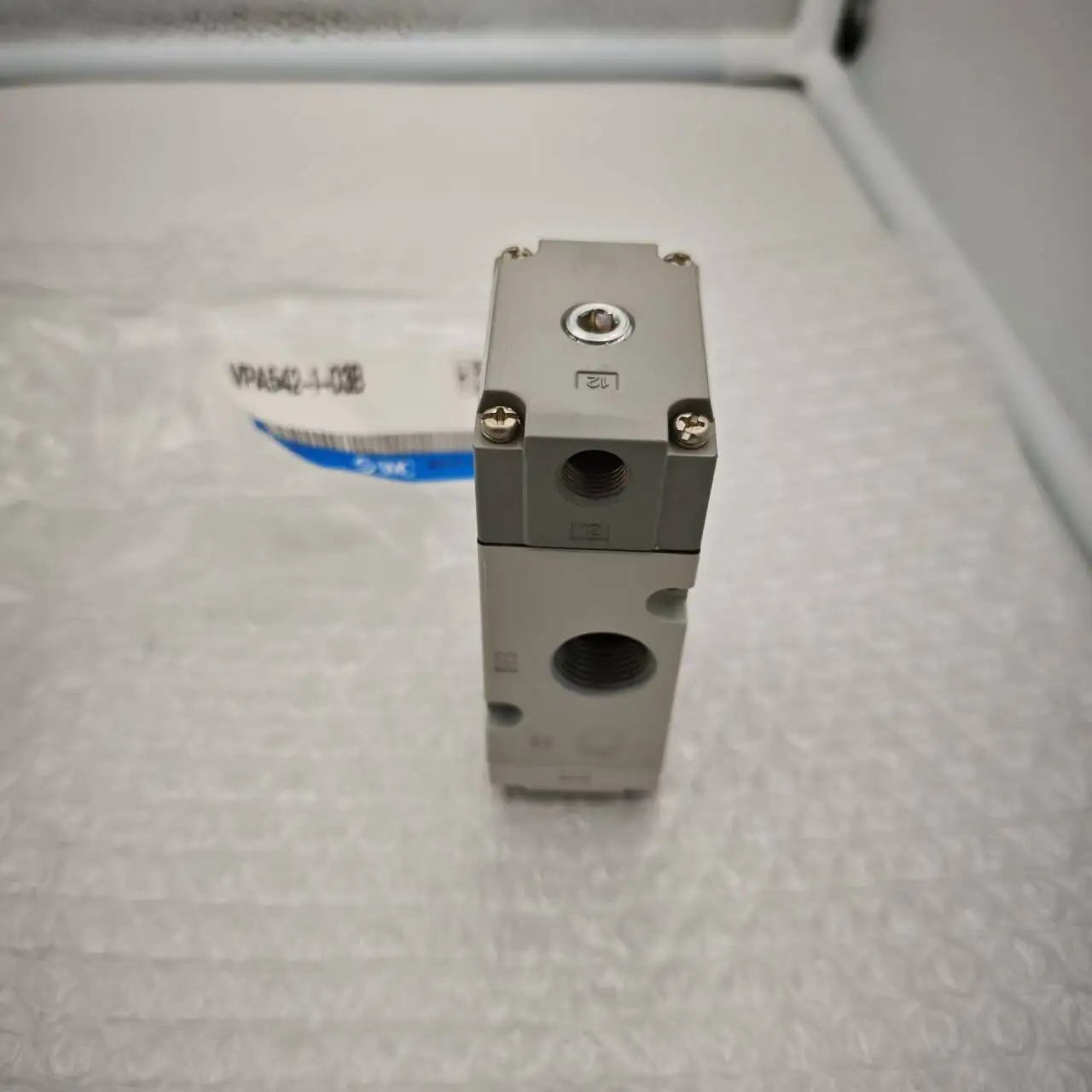 Genuine SMC Pneumatic Control Valve VPA542-1-03A Three-way Pneumatic ...