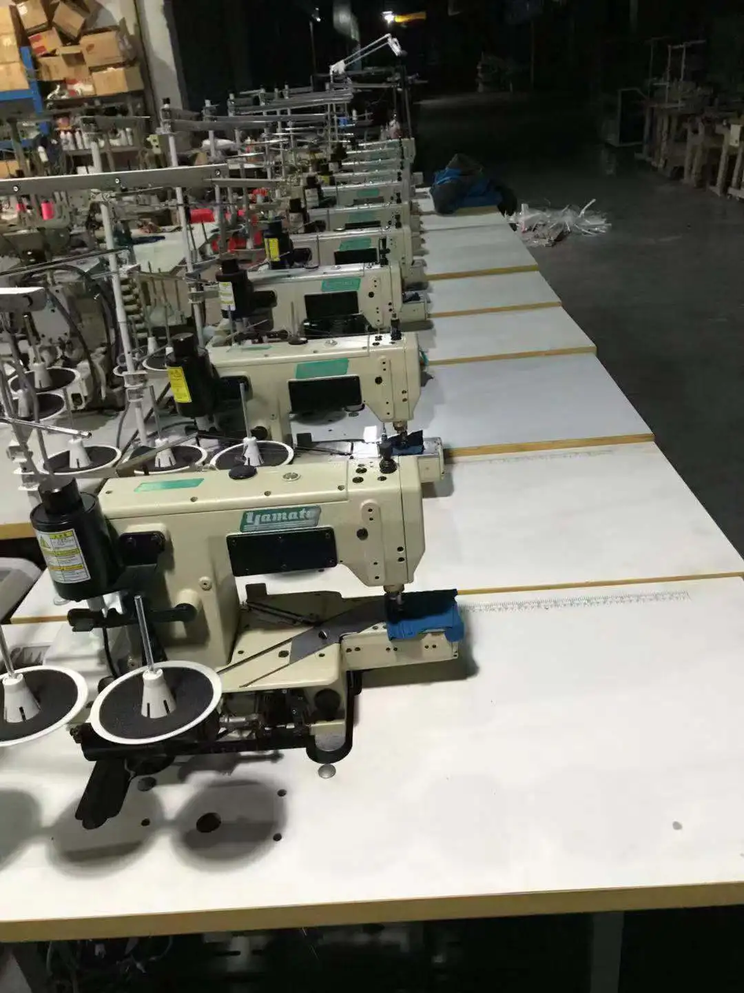 Yamato VC2700 Interlock Sewing Machine - Perfect for Elastic Fabrics