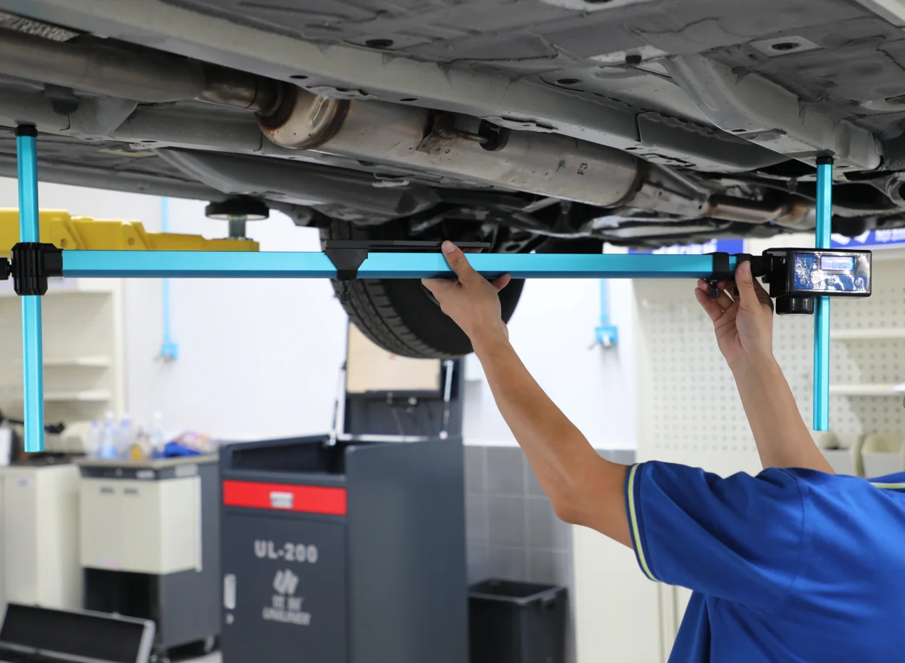 Car Chassis Measuring System - 3D Precision with Uniliner