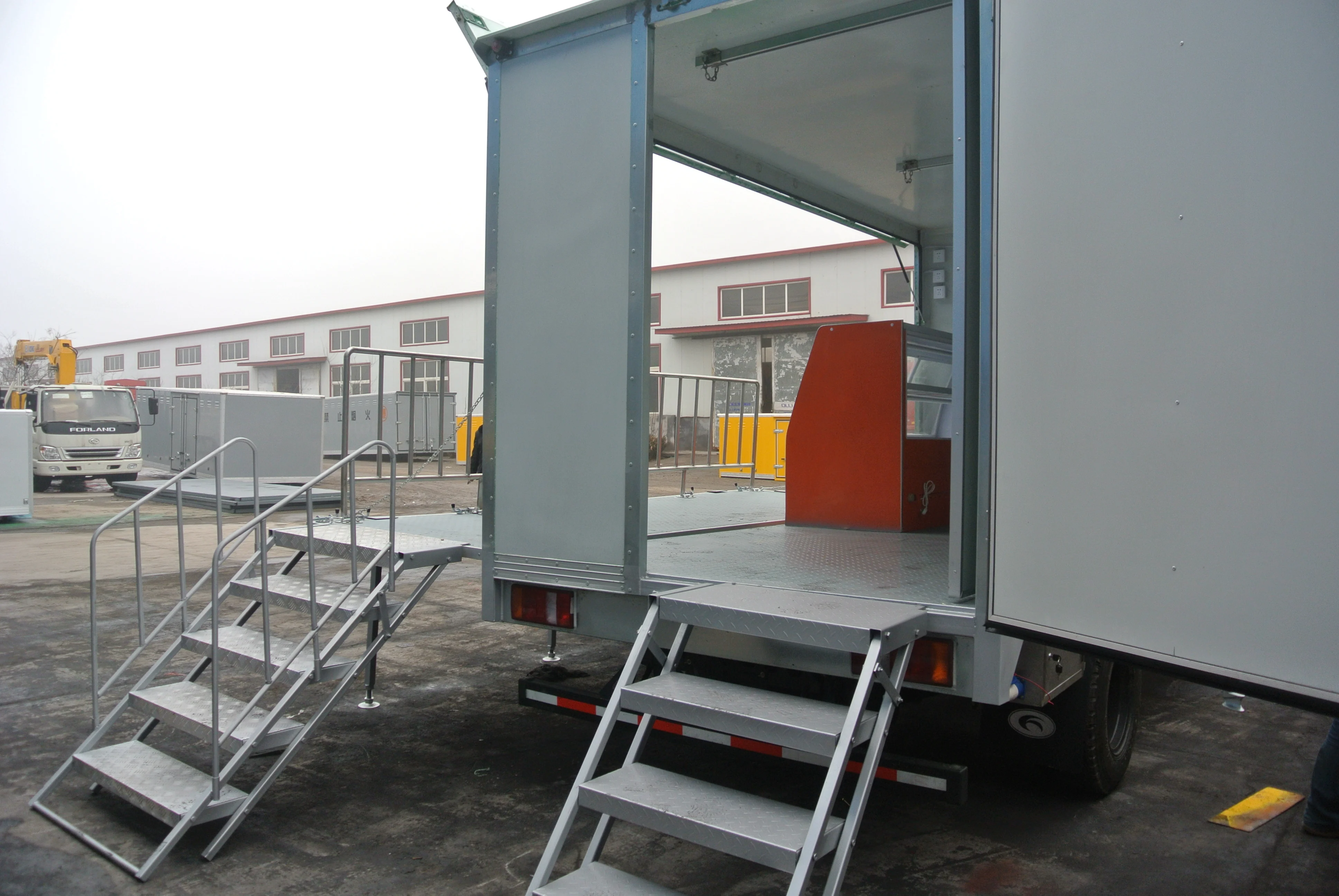 Wing Opening Truck Body,Wing Open Box Van Cargo Body - Buy Wing Open ...