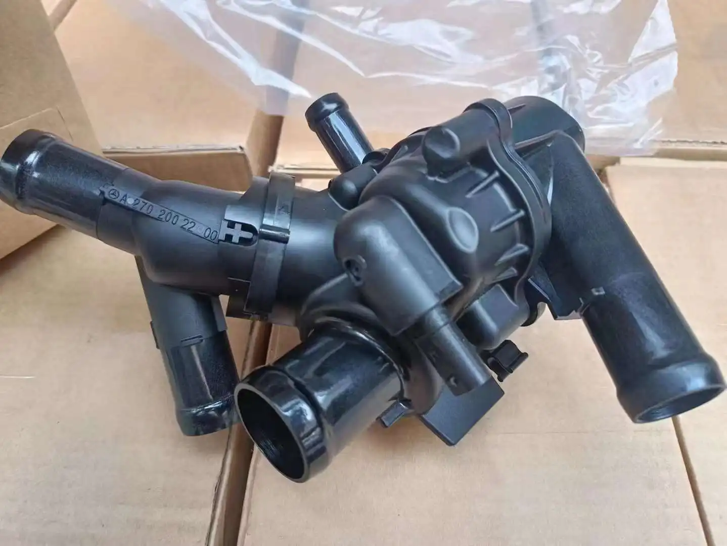 Mercedes Benz Thermostat 2702002200 - Reliable Performance