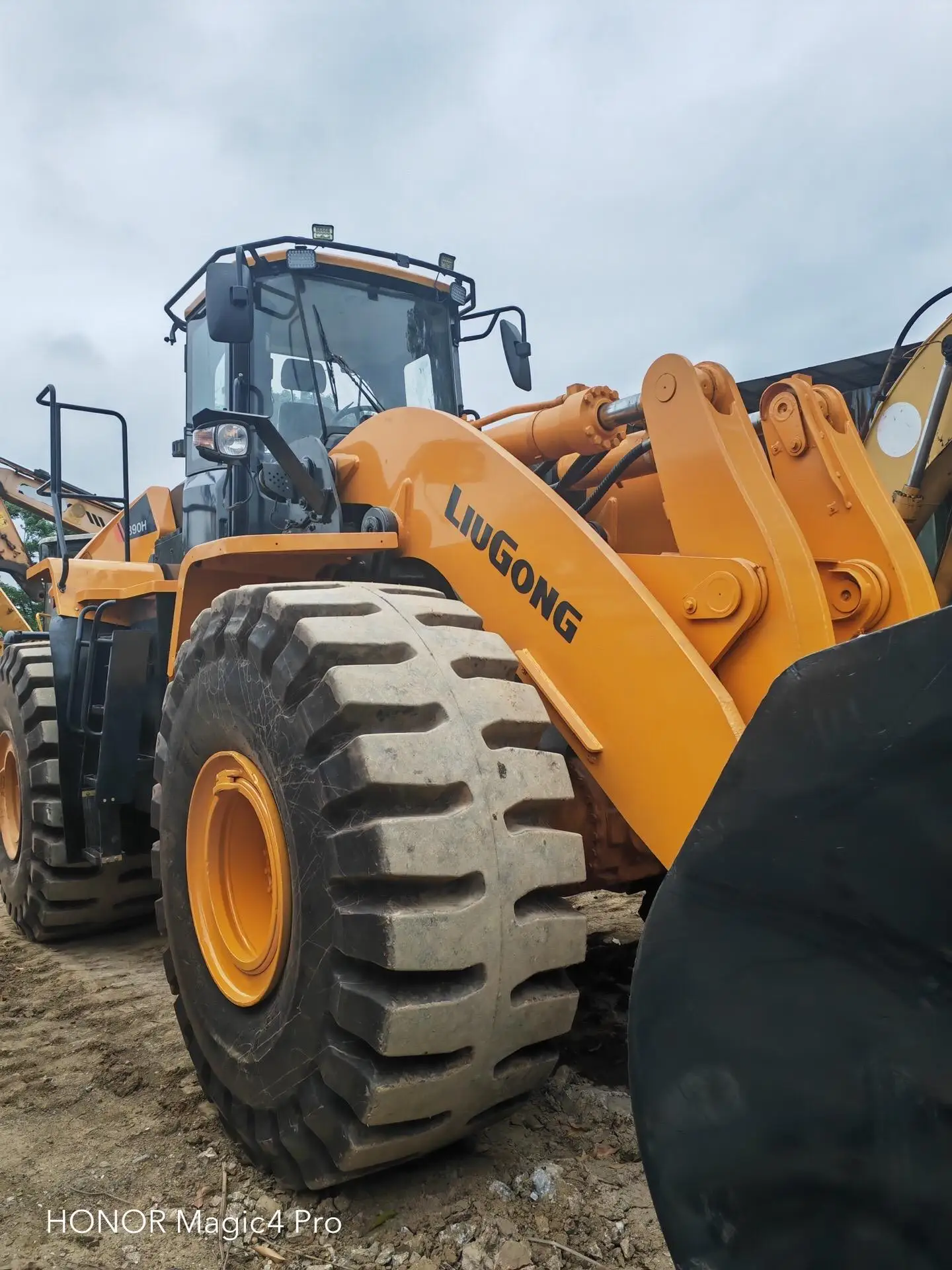 Unmatched Loading Capability: Cummins-powered Loader 890h,9 Ton Loader ...