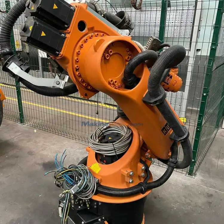 Industrial Robot Arm 6 Axis Kuka KR 70 R2100-2 With CNGBS Robot Dress ...