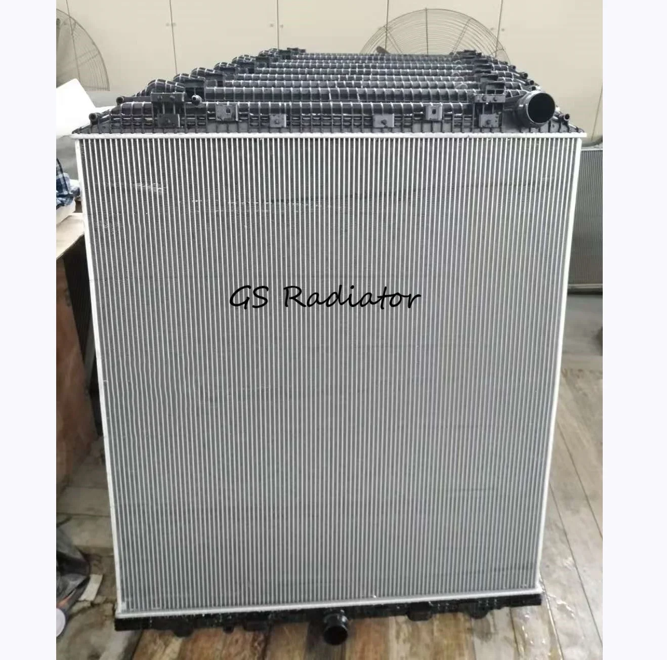 Aluminum Radiator for Mercedes-Benz ACTROS MP4 2011-MT