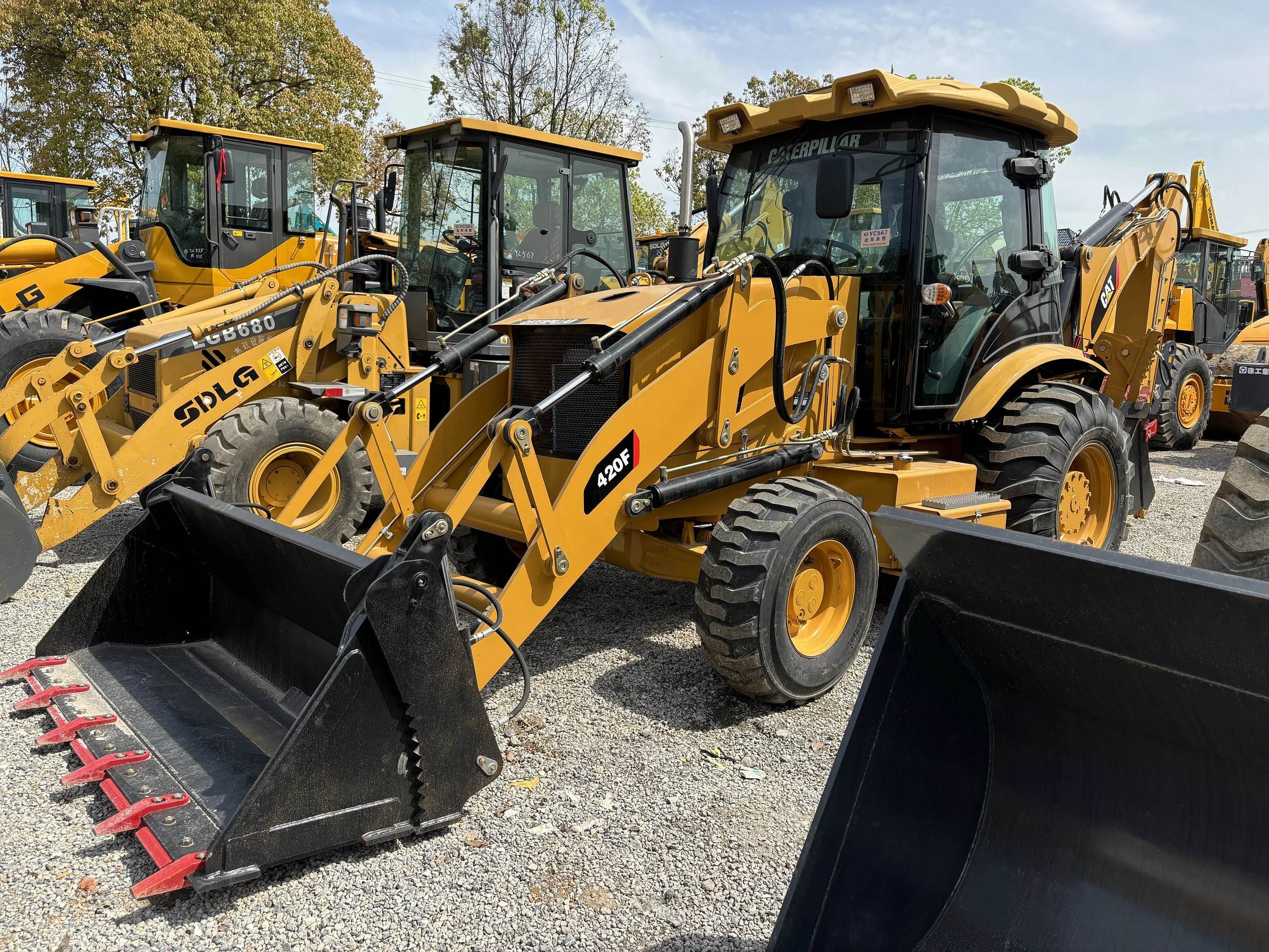JCB-3CX Backhoe Loaders - Durable, Versatile, and Efficient
