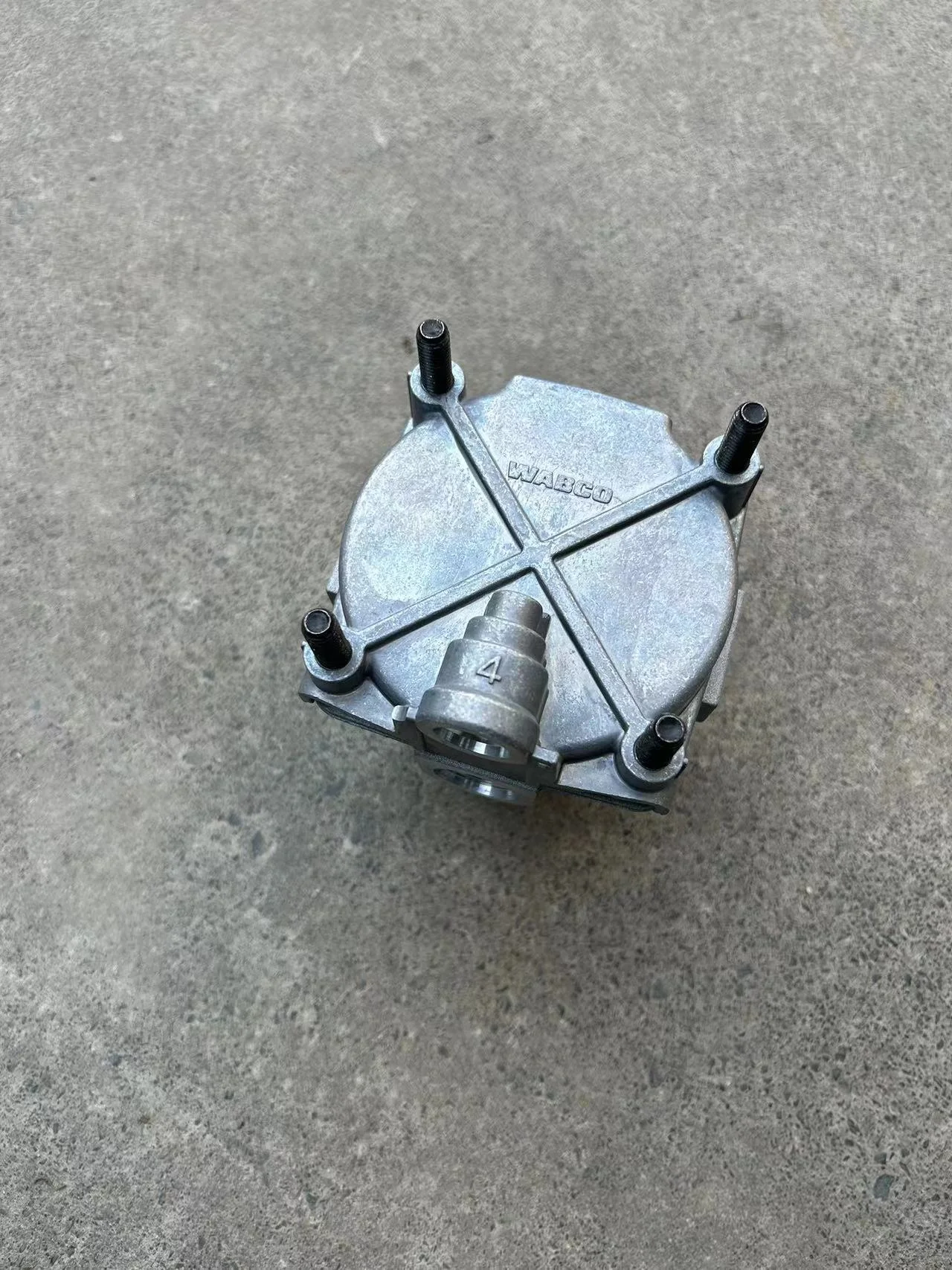 Wabco 9730110090 Relay Valve V-olvo S-cania D-af European Truck Parts M ...