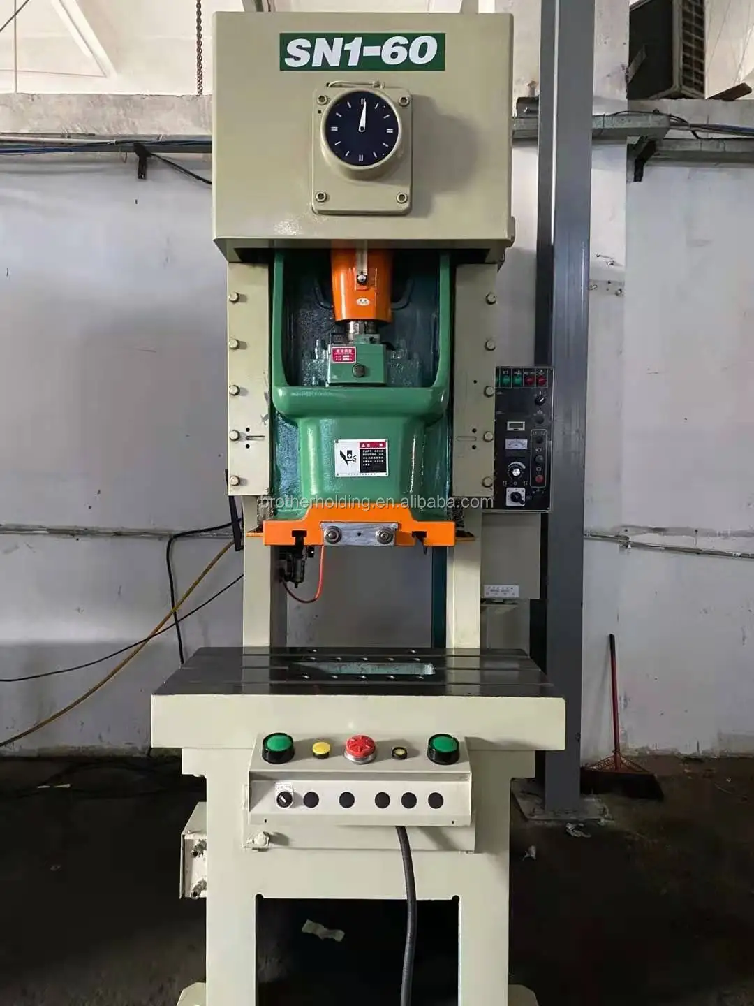Used Chinese Taiwan Seyi SN1-60 Power Press Machine
