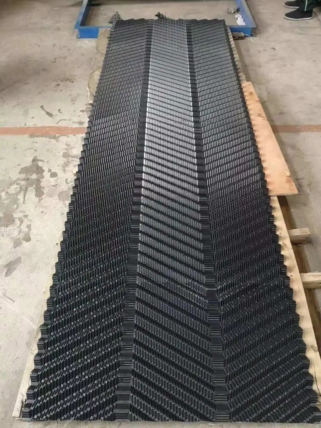 Honeycomb PP PVC Cooling Tower Film Fill Media for Effective ...