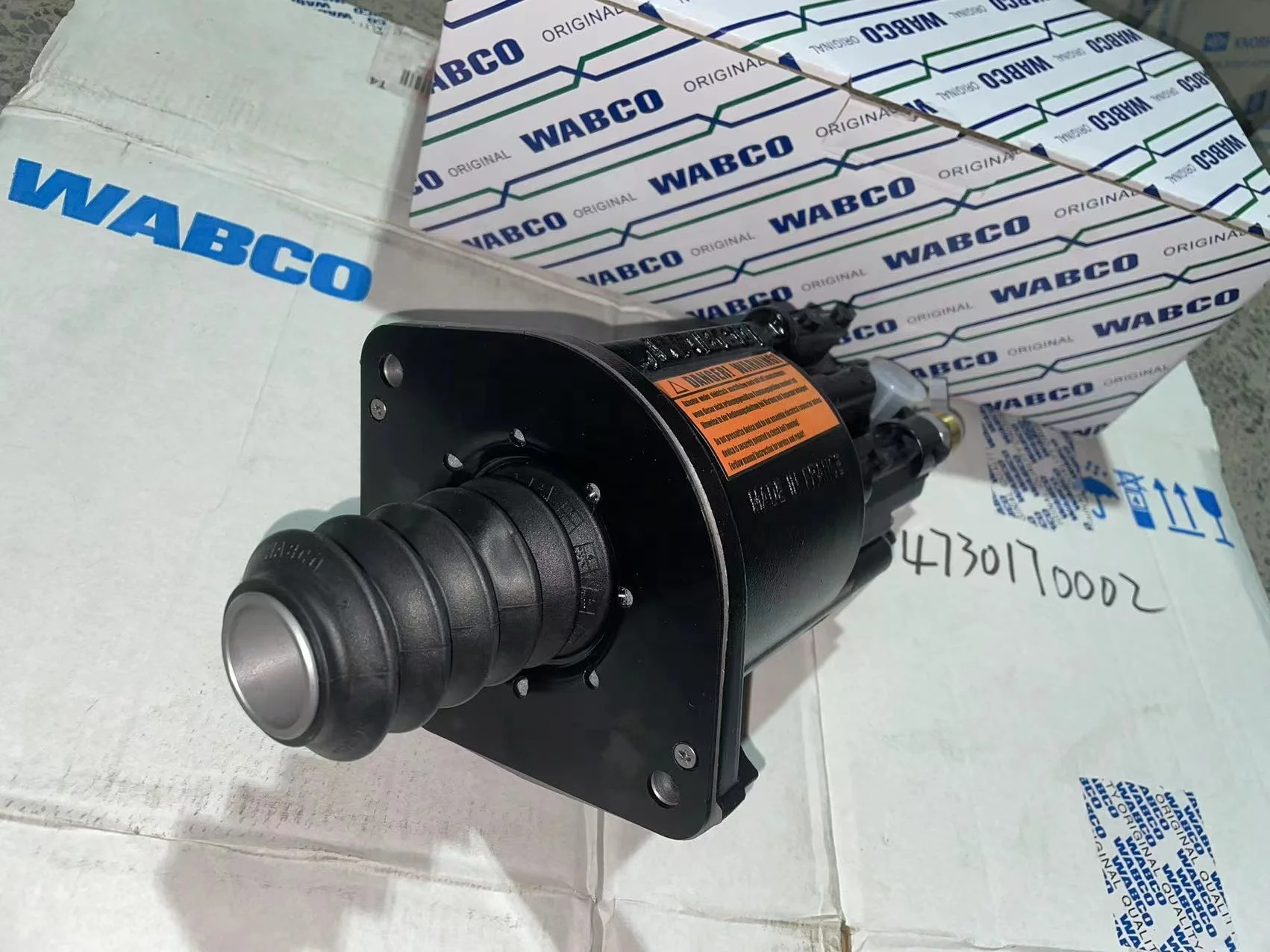 Original Wabco 9701500080 A0002501562 Pneumatic Clutch Actuator Kamaz ...