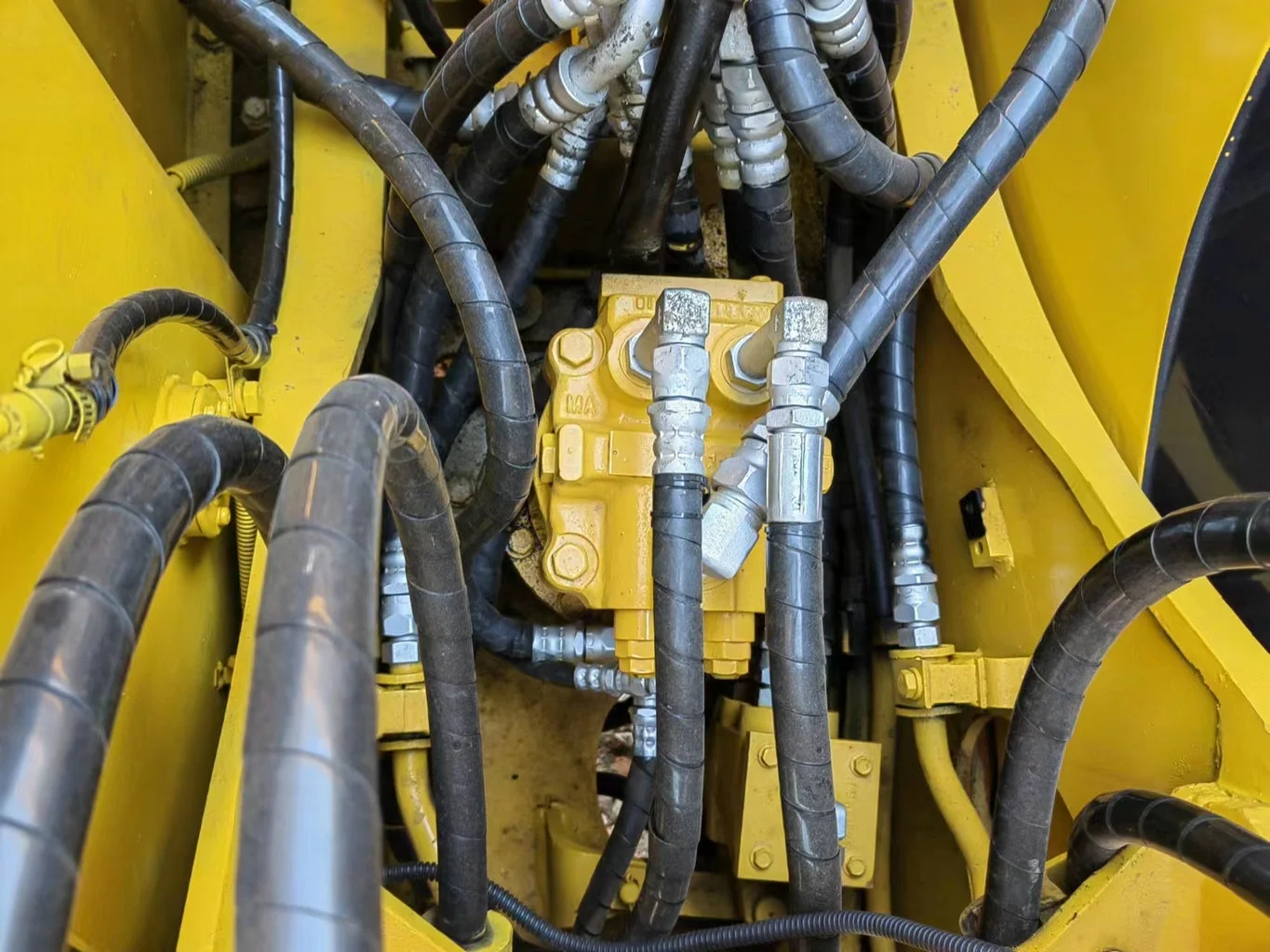 Japan's Komatsu Pc60-7 Excavator Used Crawler Excavator High-quality 90 ...