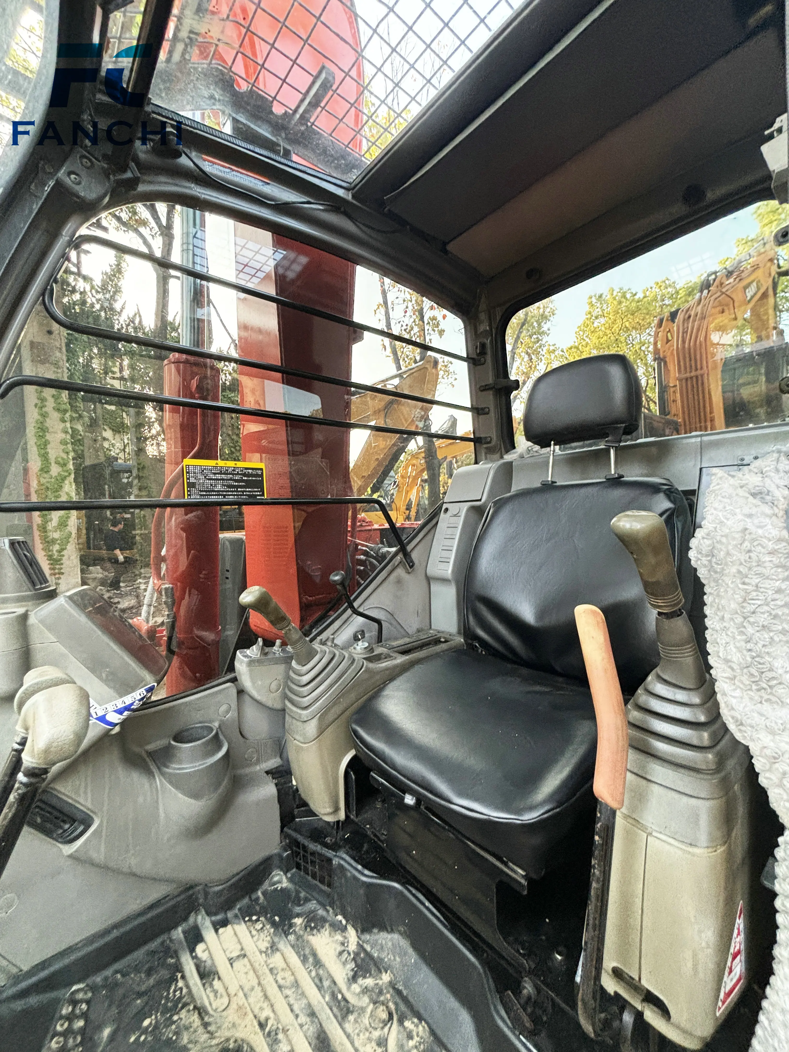 Spot Sale Digger/ Original Japanese Excavator Hitachi Zx70/ Used ...