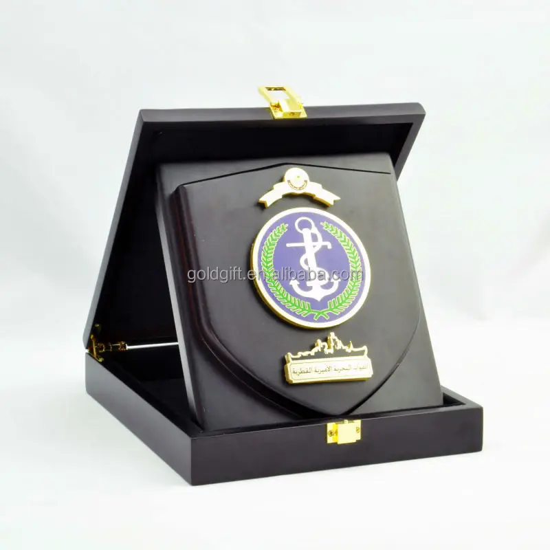 Shenzhen Supplier The Wooden Plaques Award With Wood Box For Gifts ...