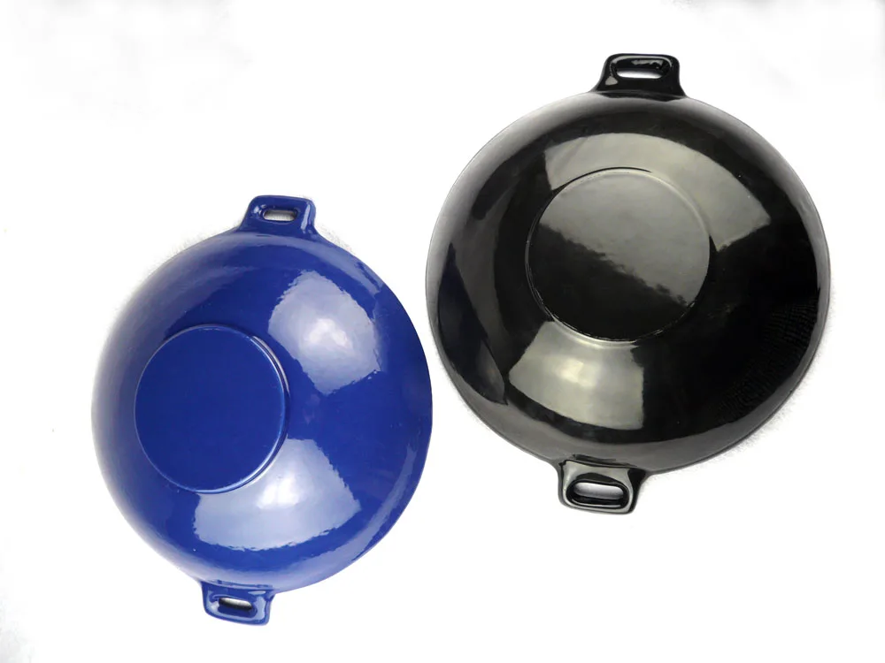 Chinese Cast Iron Wok With Cover And Chopsticks - Buy Cast Iron Wok ...