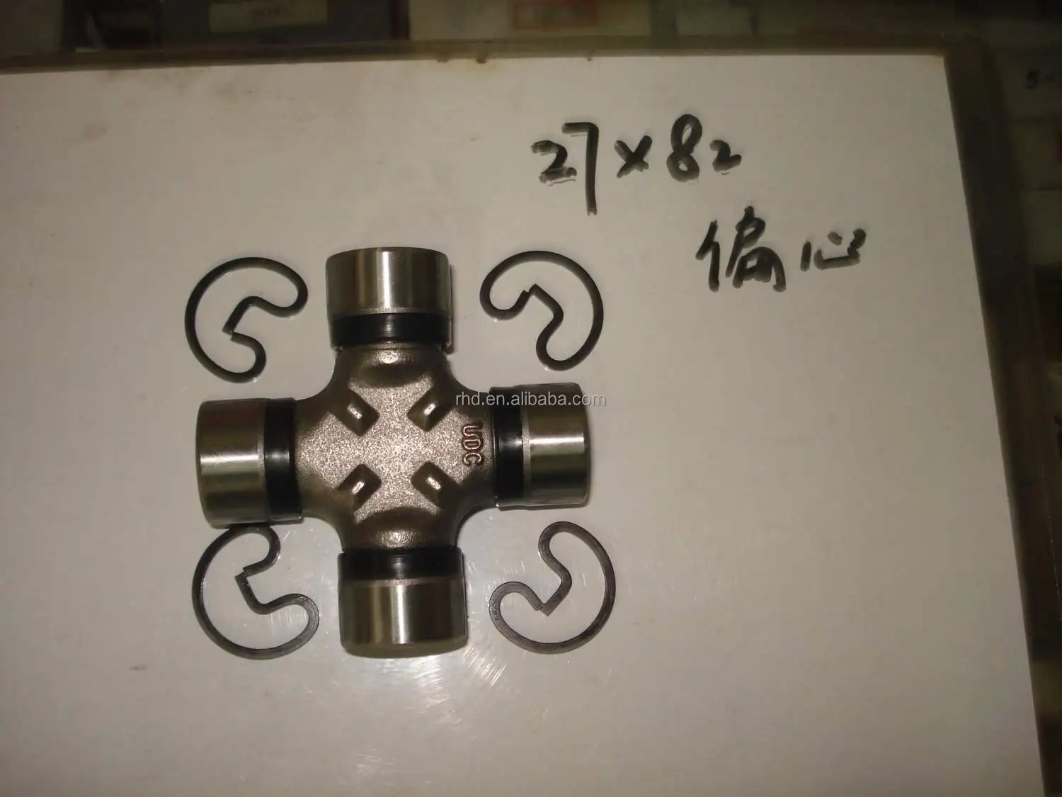 Car Parts Cross Bearing Universal Joint 30*88mm 39*118mm - Buy Car ...