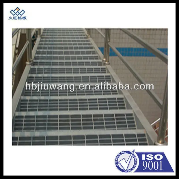 Galvanized Sidewalk Scupper Grating Drain - Durable & Efficient