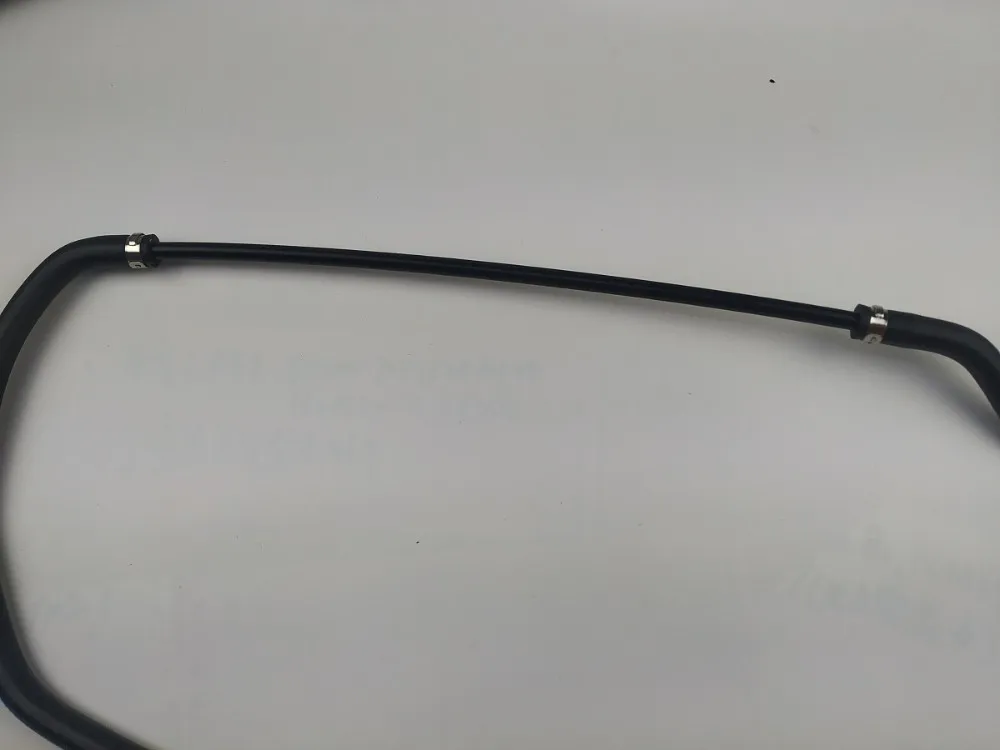 17127565092 适用于 BMW E81 E82 E90 散热器膨胀油箱排气口软管| Alibaba.com