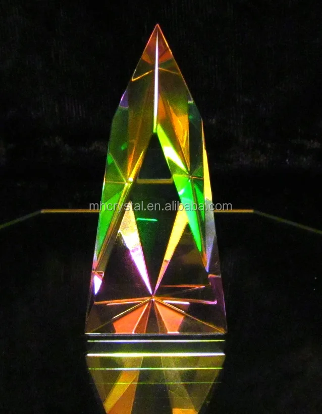 Triangle Faced Obelisk Glass Paperweight Mh-f0465 - Buy Etched Glass ...