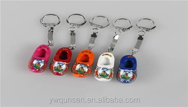 Wholesale Cheap Wooden Crafts Dutch Shoes Souvenir Keychain - Buy ...