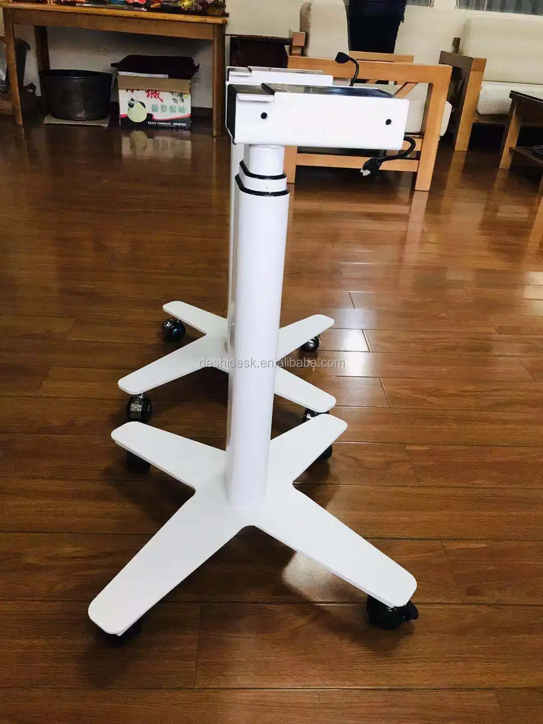 Height Adjustable Single Leg Table - Ideal for Laptop Use