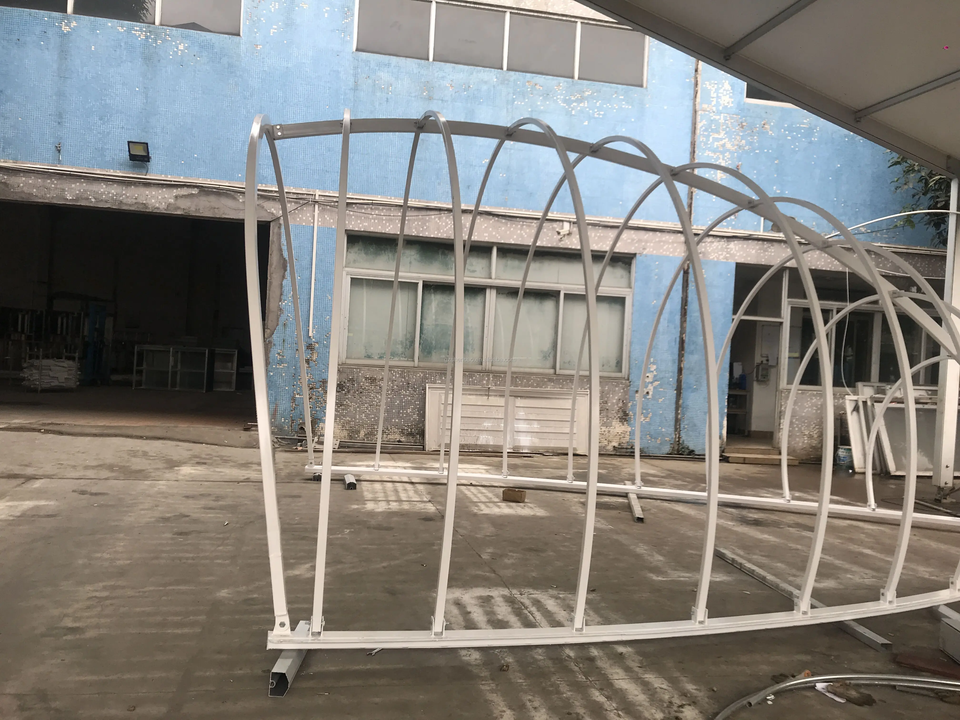 Luxury Cocoon Glamping Tents - Perfect for Outdoor Vacations