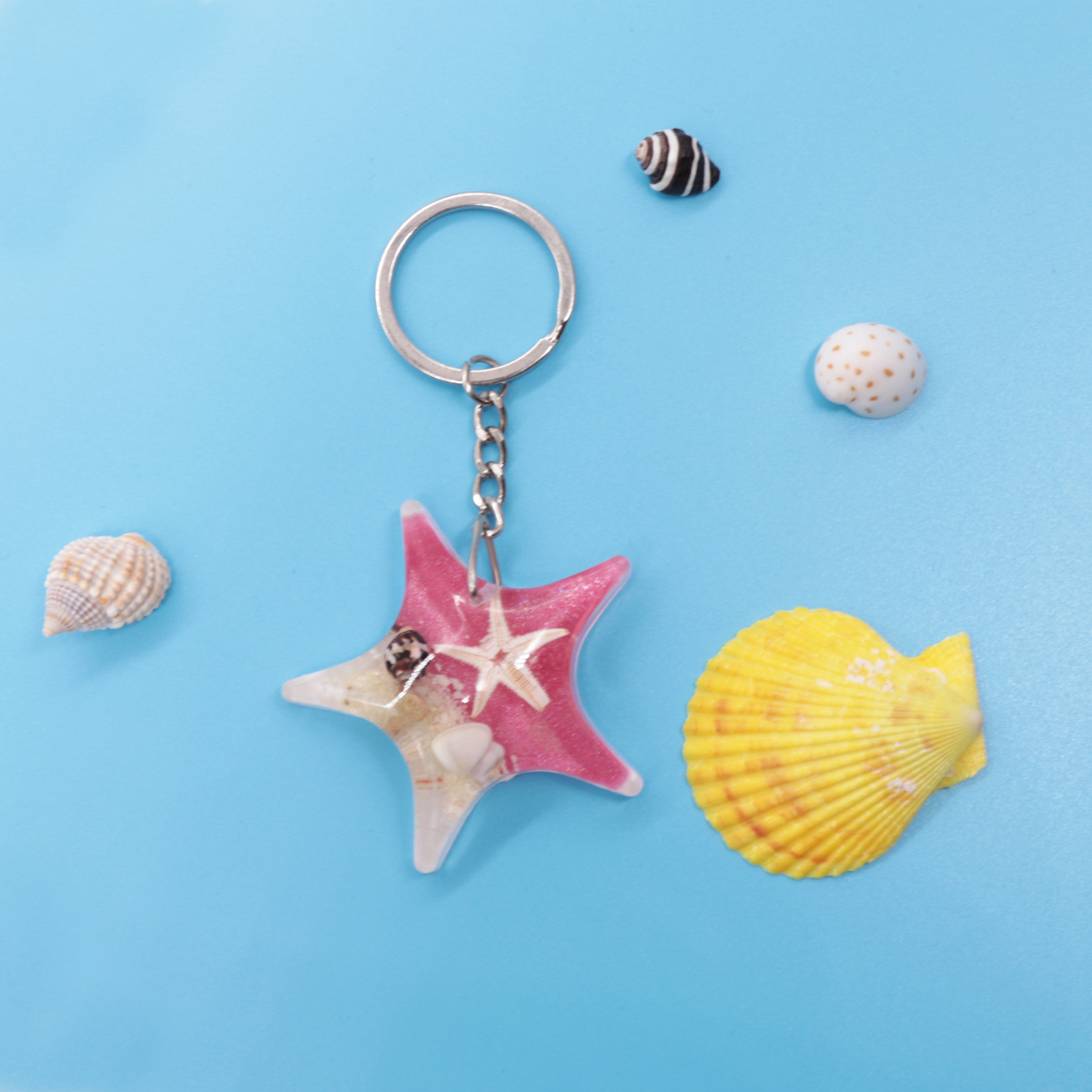 Wholesale Cute Real Starfish Beach Keychains with Sea Snails