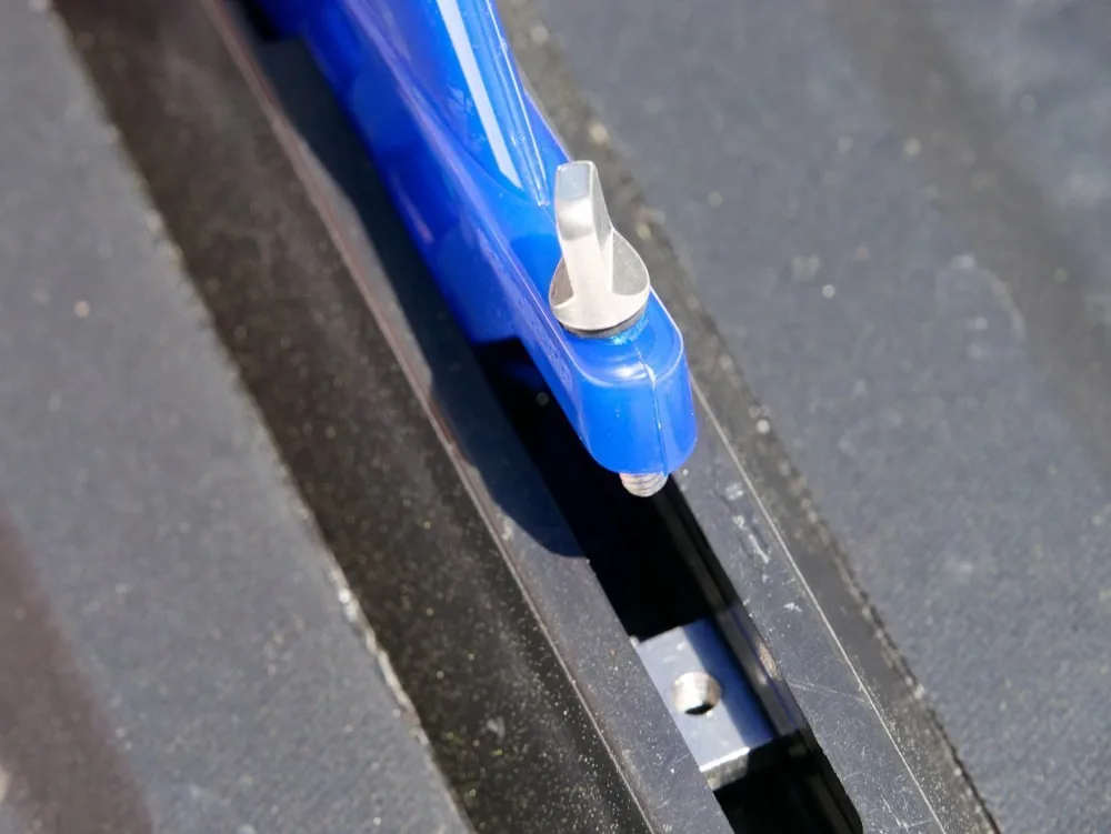 316 Stainless Steel Thumb Fin Screw and Plate for Surfboards