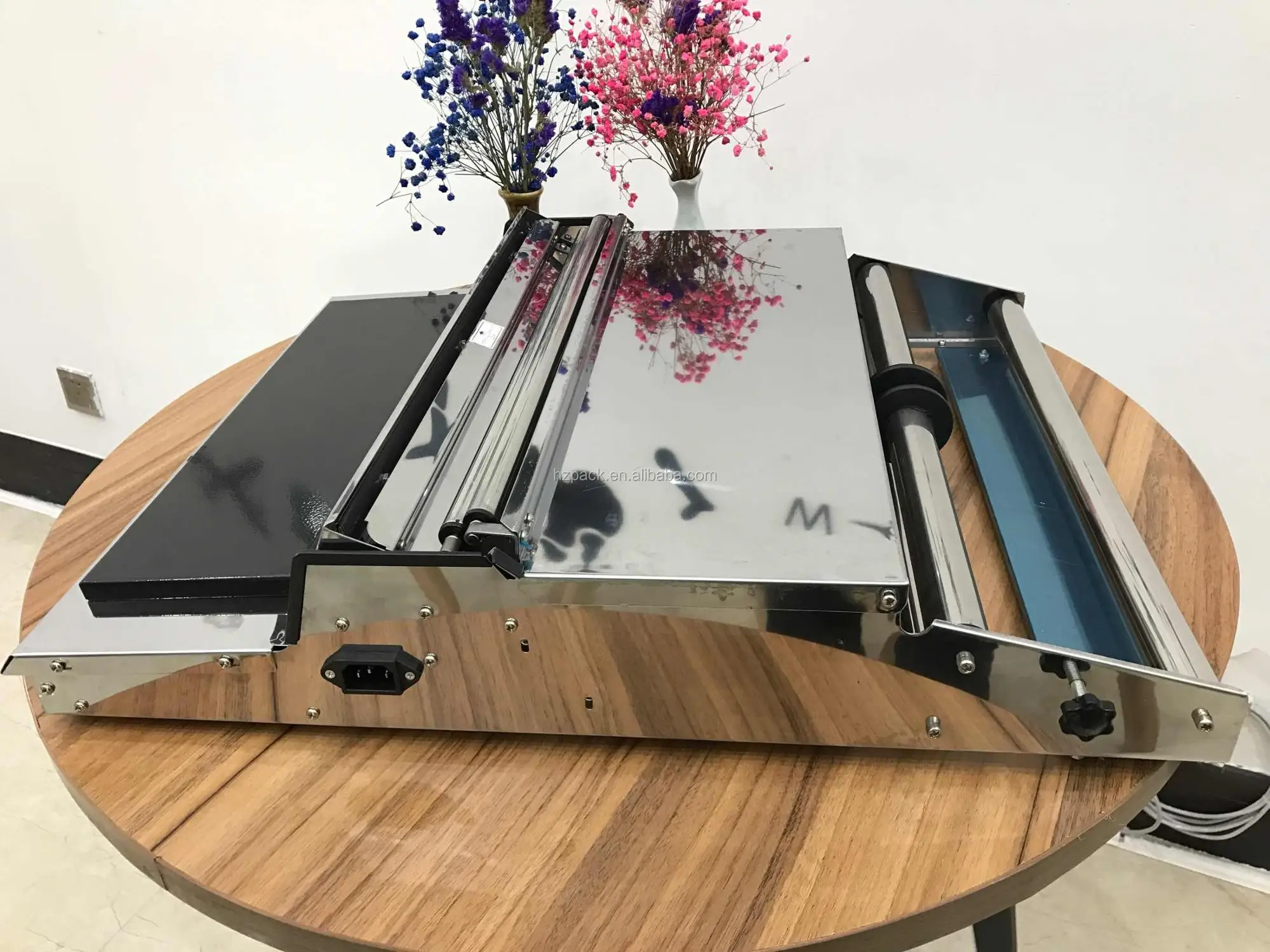 HW-450 Hand Wrapper - Efficient Manual Wrapping Machine