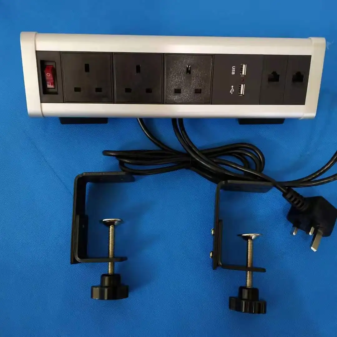 Tabletop Mounted Electric Pdu With 3 Way Uk Sockets/triangle Tabletop ...