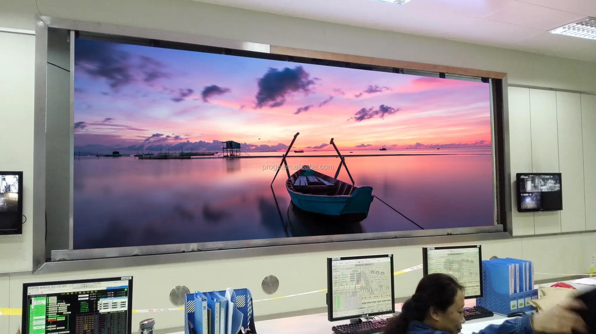Fixed Wall Mount Front Service Panel 600x337.5mm High Definition Fine ...