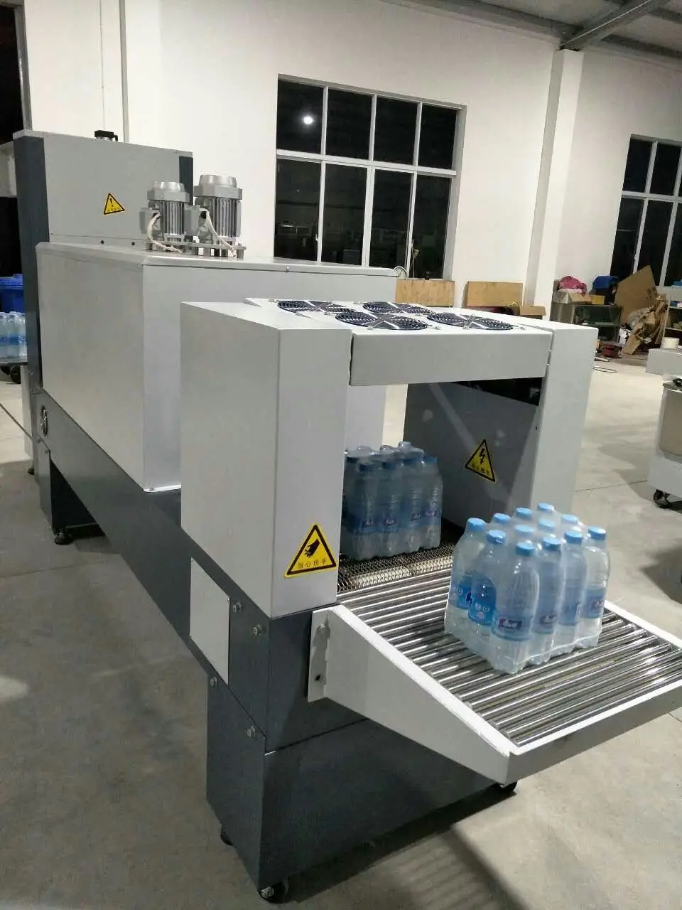 Automatic Plastic Film Bottle Packaging Machine - Cans & Bags