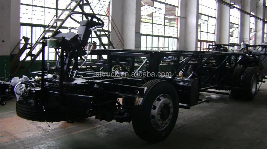 8.5m Bus Chassis - Dongfeng Diesel, Euro 3 Emission