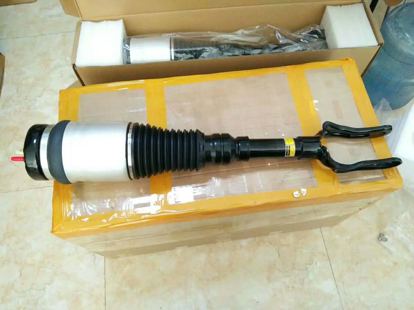 68029903ae Oem Auto Air Ride Suspension Front Shock Absorbers For Jeep ...