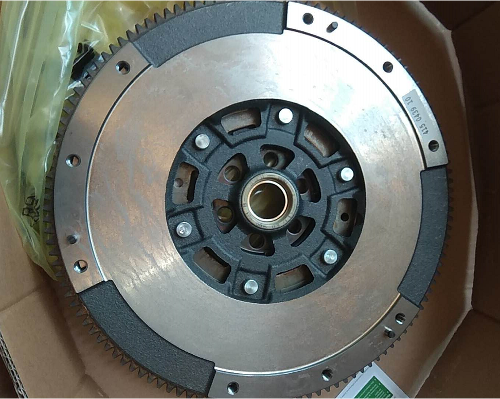 Genuine Quality Flywheel 12310-JA00A for Nissan Car Use